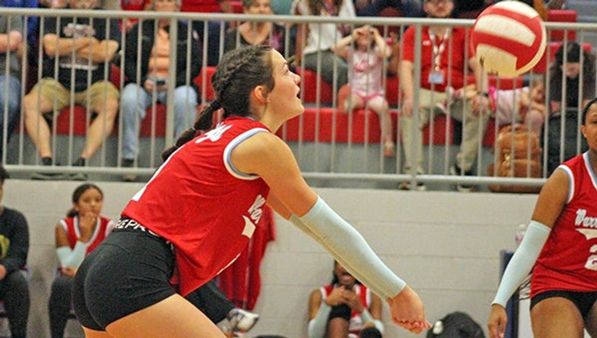 Big comeback carries Lady Vikes to first volleyball playoff victory