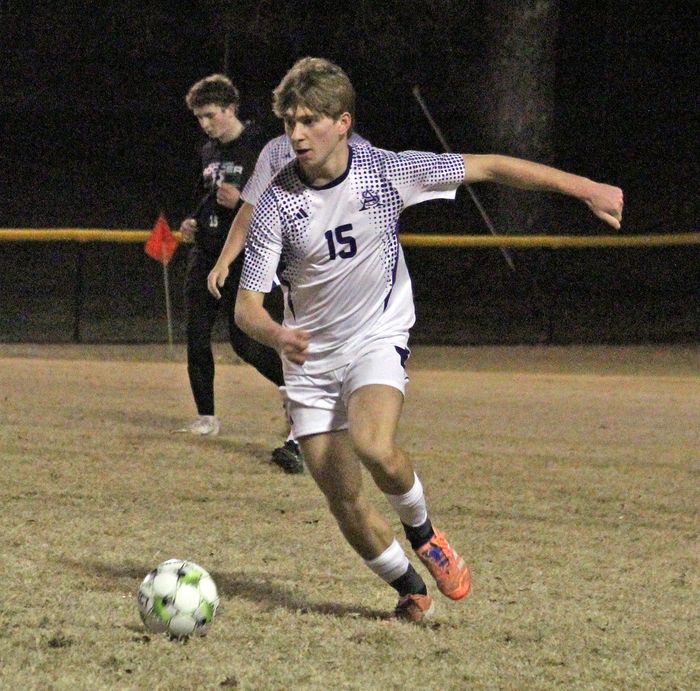 Flashes edge Central Hinds to secure playoff spot