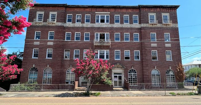 Vicksburg's historic Junius Ward Johnson YMCA for sale for $400,000