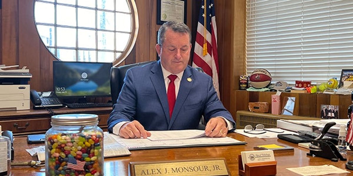 Talking specifics: Monsour, Flaggs expound on opposition to changing V...