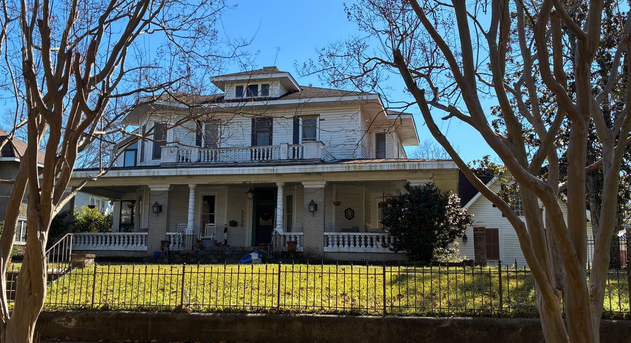 LOOKING BACK: 1328 Chambers Street