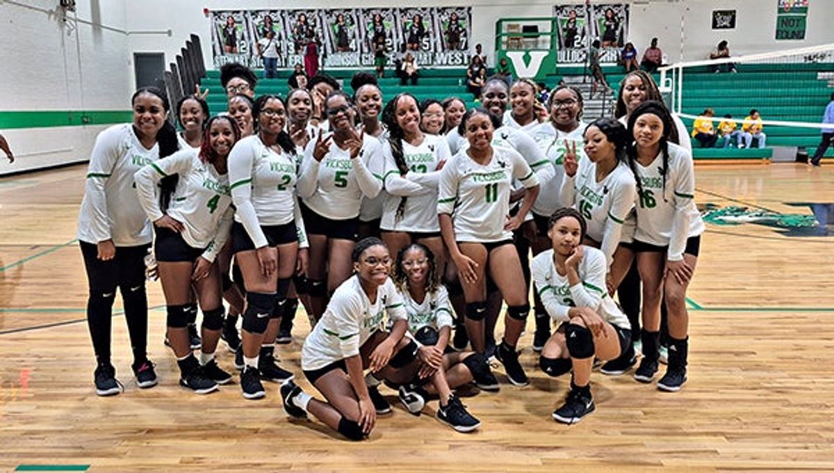 Volleyball Roundup: Vicksburg, Warren Central score region wins