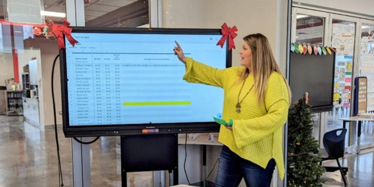 TEACHER OF THE YEAR: Marigaye Guidry-Cooper teaching a dose ...