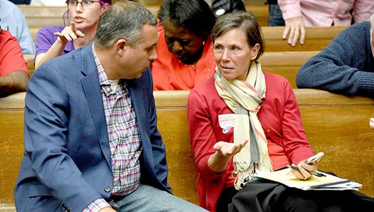 Barfield knocks off George in race for Warren County Board of Supervis...