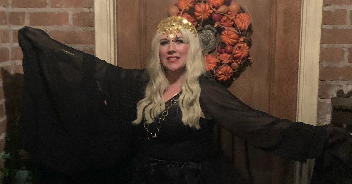 FAVORING THE BOLD: Meet Magda, the Oracle of Chambers Street