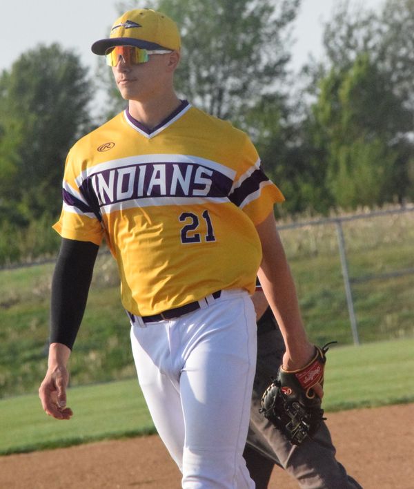 Spartan effort leads Bulldogs past Indians