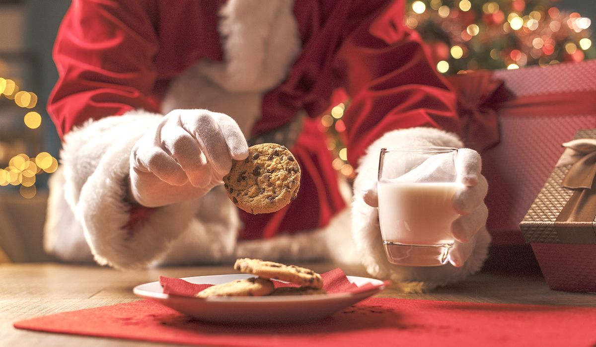 Enjoy Cookies with Santa and the Winter Wonderland parade in Cooter th...