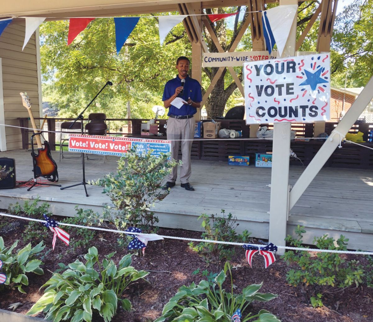 Northeast Community Coalition, NAACP hold voter registration drive